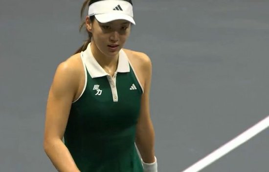 橫掃！WTCC世界網球洲際對抗賽：王欣瑜2-0首勝斯瓦泰克 - 新浪香港