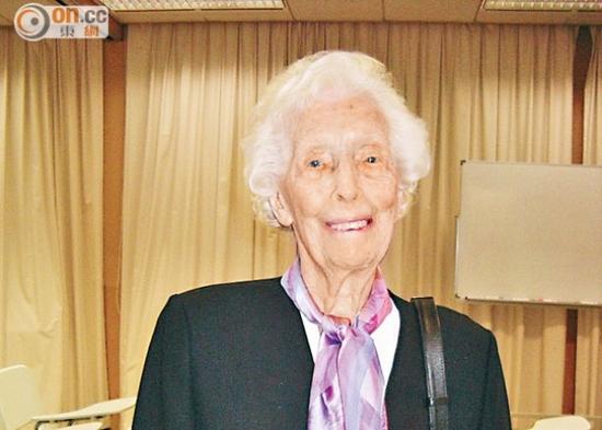 香港102岁民主斗士杜叶锡恩逝世 曾反“占中”|香港民主斗士|占中|董建华_新浪新闻