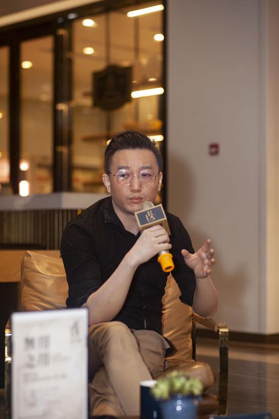 墨斗鱼艺术Artmorn“无用之用”艺术沙龙在RDV书店举行|绘画|艺术_新浪新闻