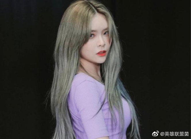 【大舅子的妻子Jintimo发博：称自己将加入Girl Crush女团，艺名为Yuka】Yuka在图片中身着紫色上衣，据粉丝称，她加入女团是 ...