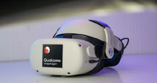 高通与 Meta 合作，将为 Quest 系列头显定制 XR 芯片__财经头条