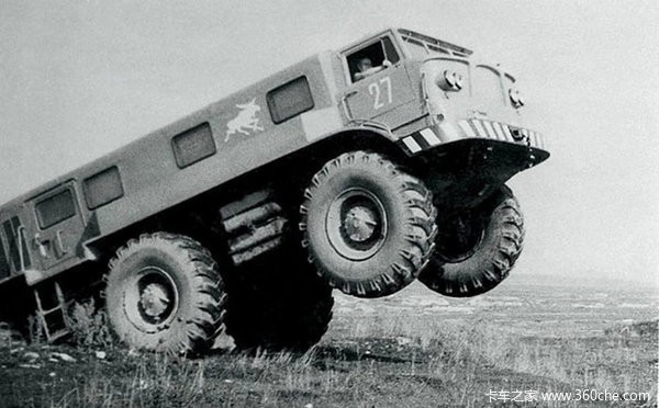 两台V8=16缸动力 苏联吉尔E167太彪悍