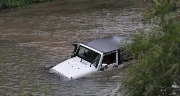 不能下水的SUV买来干嘛？