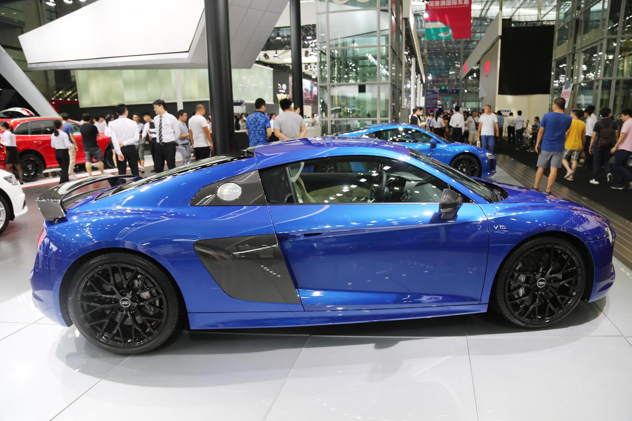 奥迪R8 V10 Coupe，价值253.8万超跑，车展实拍！-新浪汽车