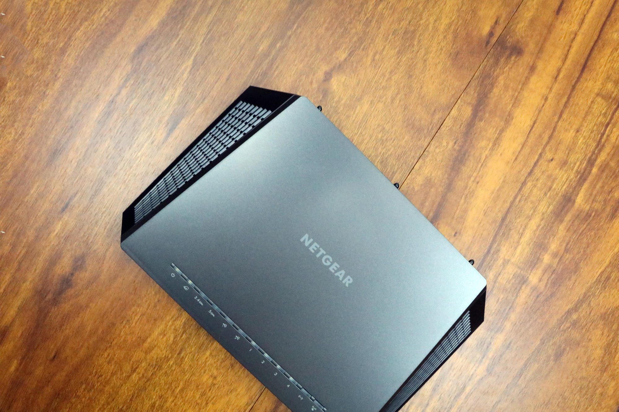 一台定位于企业级的路由器 Netgear R7000上手体验