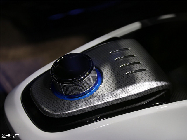 续航300km 长安CS15 EV将11月正式上市-新浪汽车