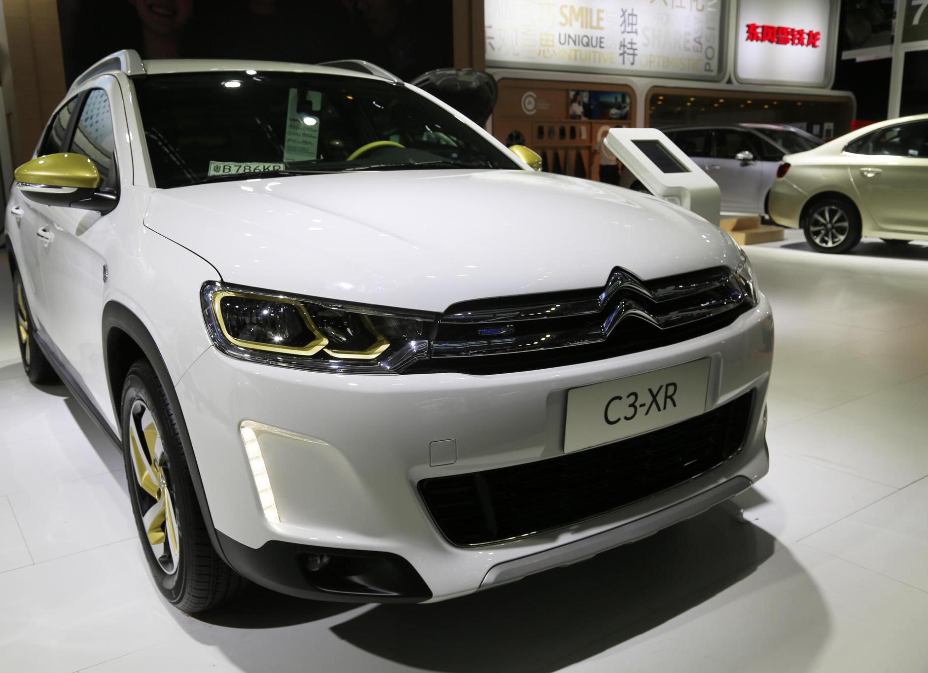 东风雪铁龙C3-XR，15万级别城市SUV，车展实拍！-新浪汽车
