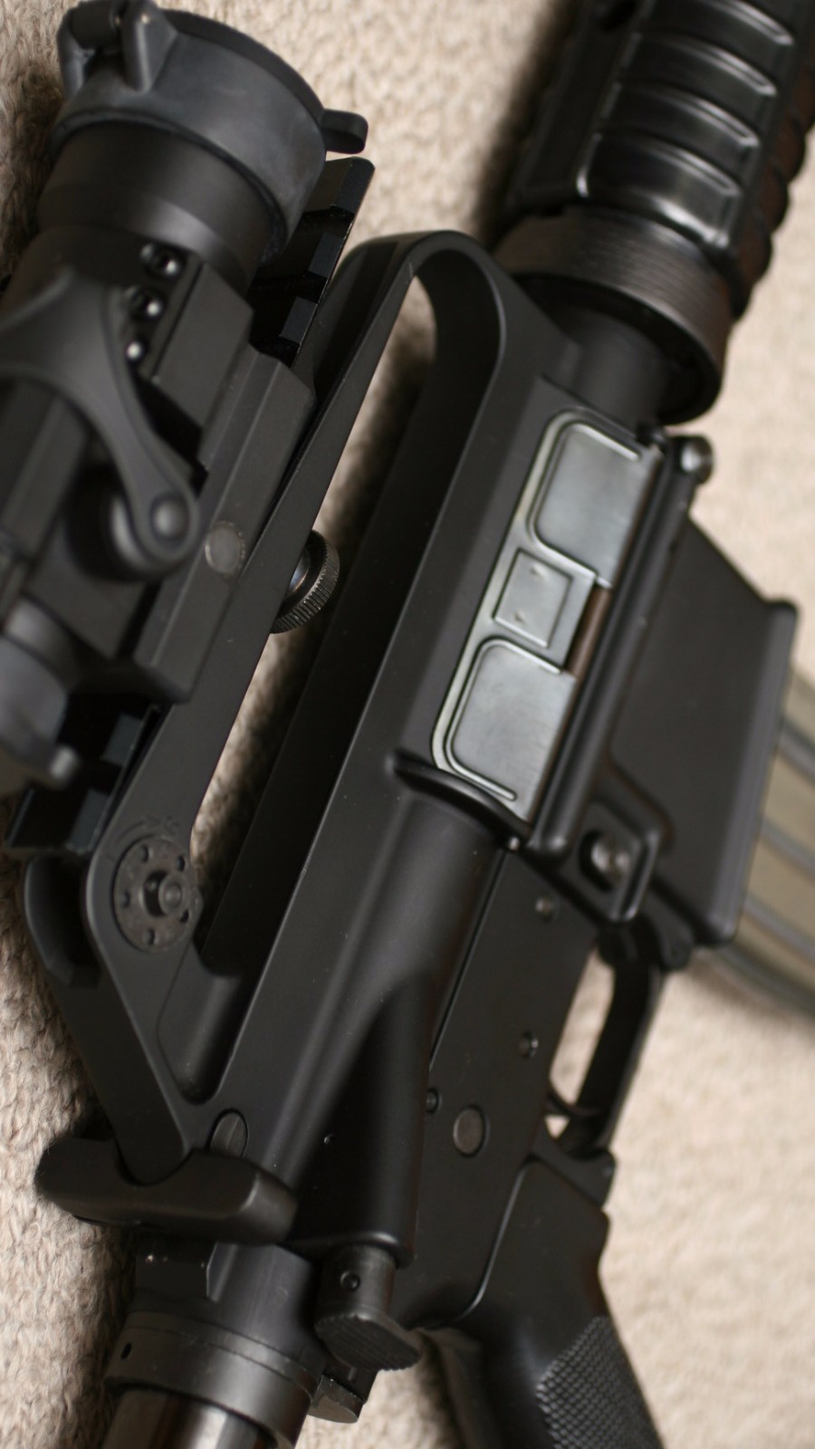 CAR-15突击型步枪，一把造型优美，性能可靠的武器