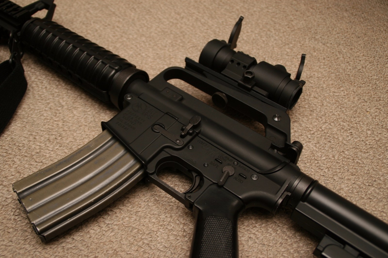 CAR-15突击型步枪，一把造型优美，性能可靠的武器