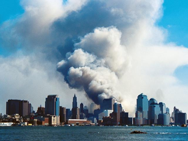 尘封了16年后，911恐怖袭击现场黑色画面公开