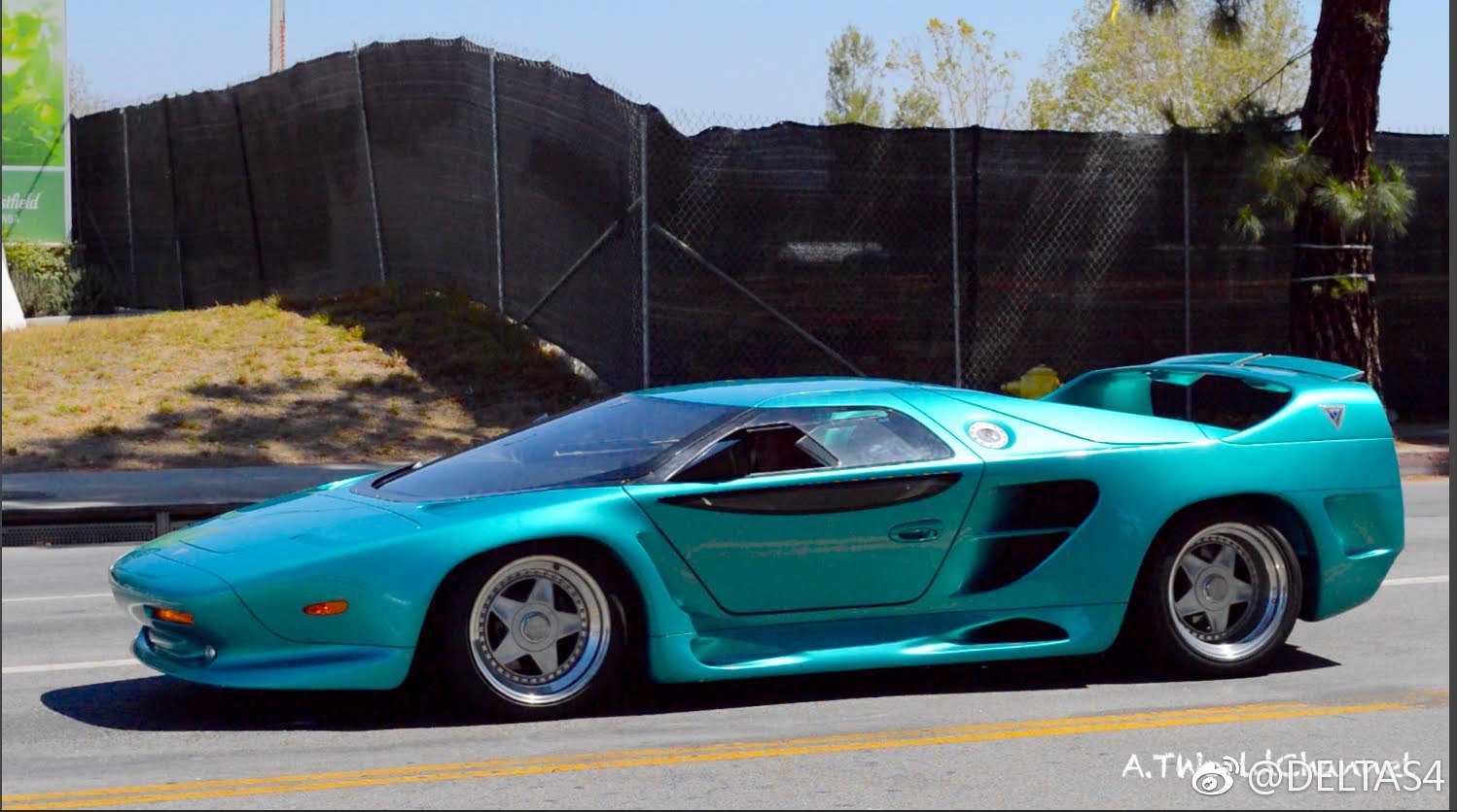 荒谬的代名词—Vector M12 ASR GT2