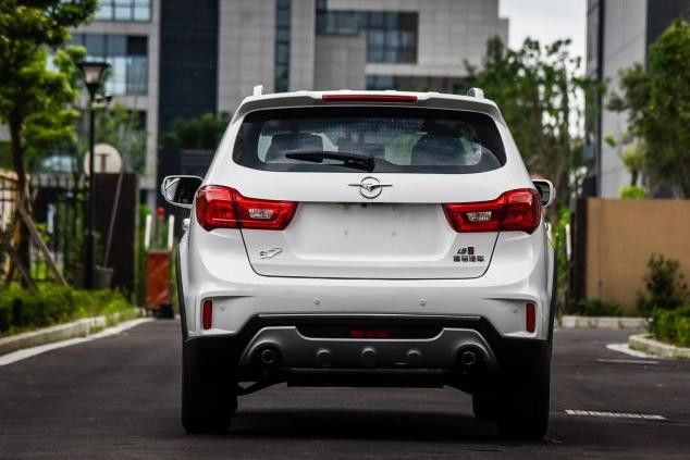 标配中控屏1.8T动力，跟GS4一个价，哈弗H6如坐针毡！-新浪汽车