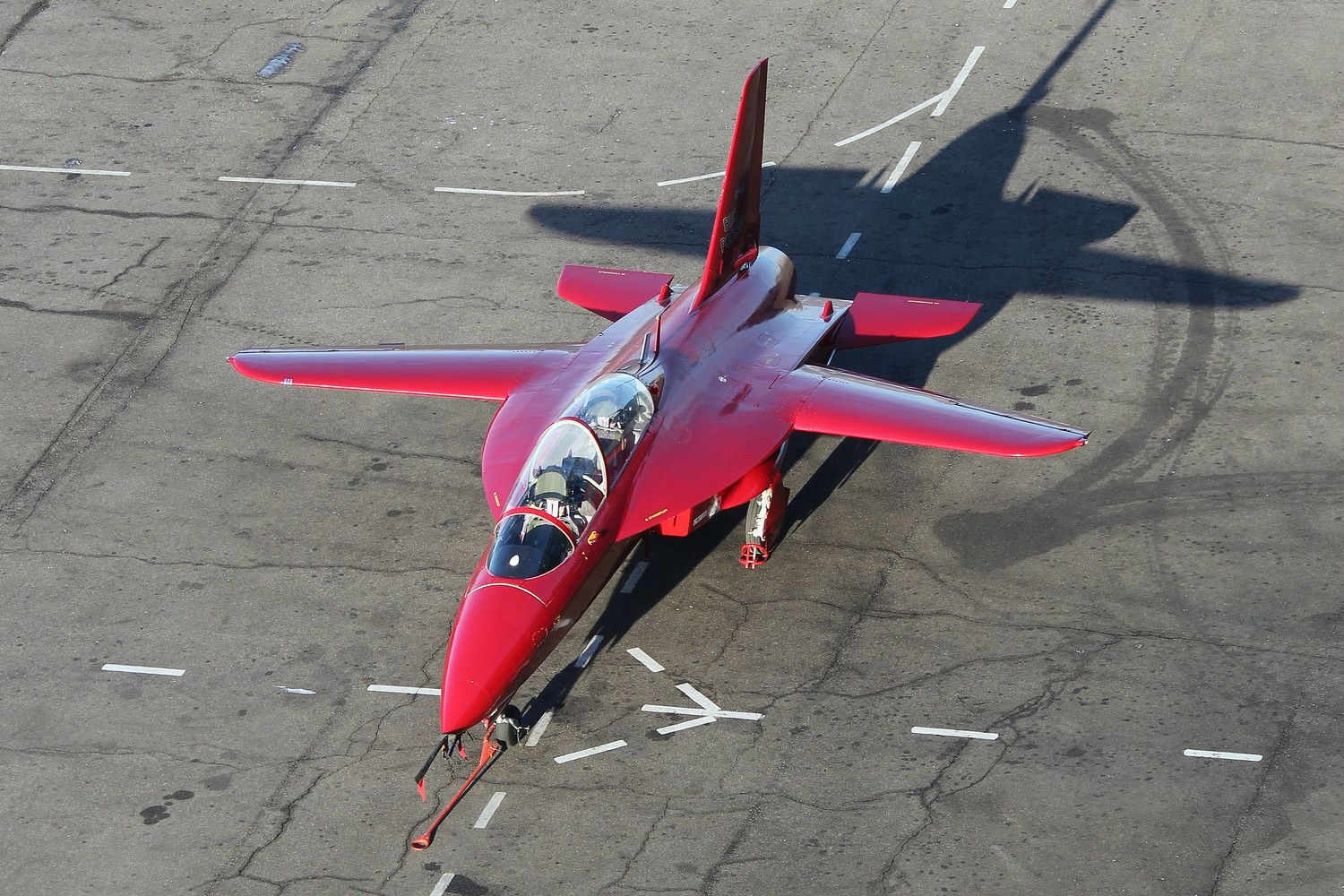 怪机扶正：俄SR-10教练机明年开始服役 外形很奇葩