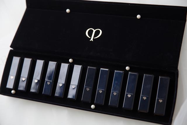 当红小花们爱不释手的CPB，怎么能错过！12支超全试色滚滚来袭～|颜色|唇膏|当红_新浪新闻