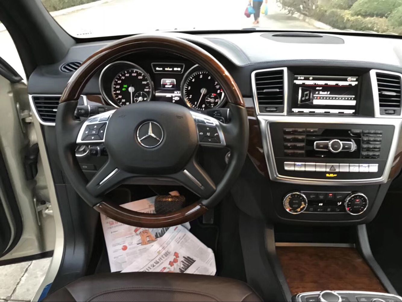 15年奔驰GL550, 40多万出售-新浪汽车