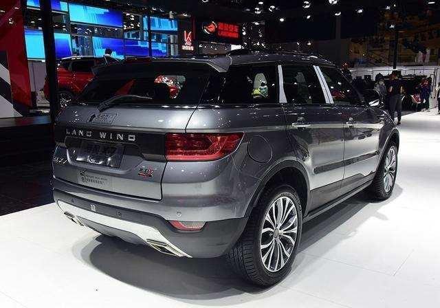 还买众泰SR9？这车比揽胜极光还漂亮，配全时四驱，卖12放弃H6-新浪汽车