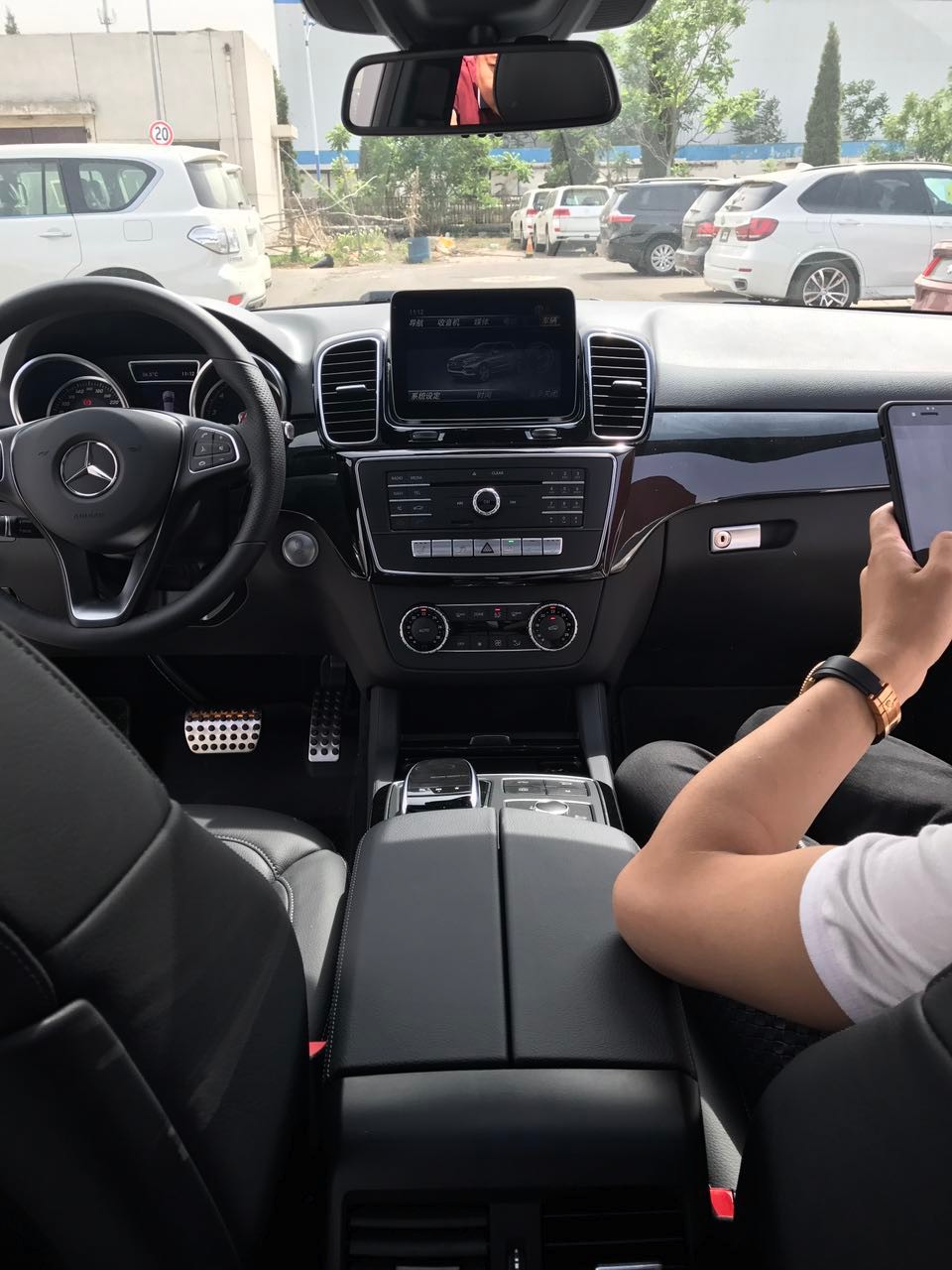 18款奔驰GLE400豪华SUV典范-新浪汽车