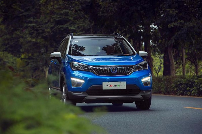 新逸动EV300、CS15EV能否扛起长安新能源的大旗？-新浪汽车