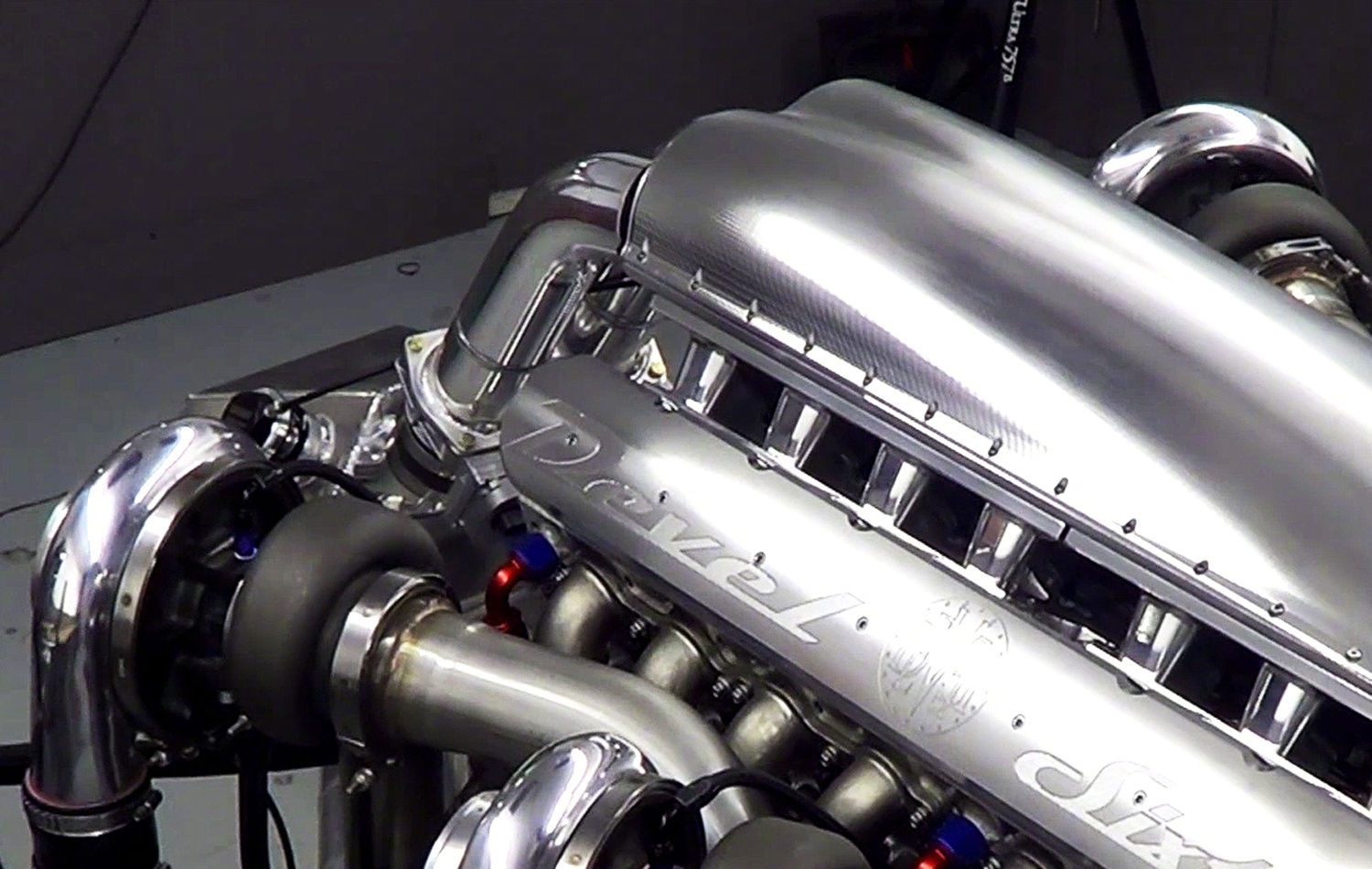 最邪恶的超跑Devel Sixteen强势来袭！-新浪汽车