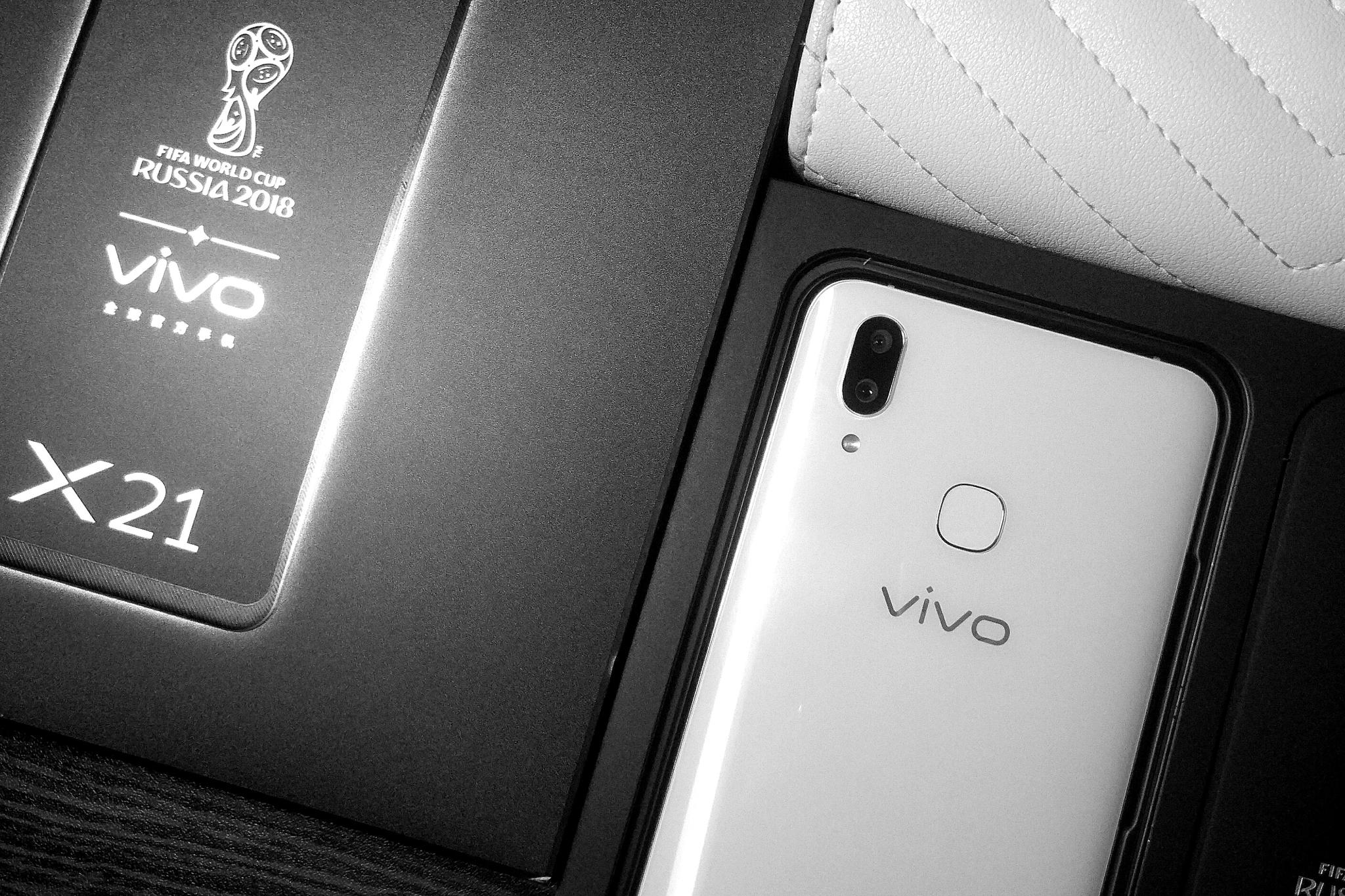vivo X21A开箱，忍不住用Xpay5先拍了几张图赏～__财经头条