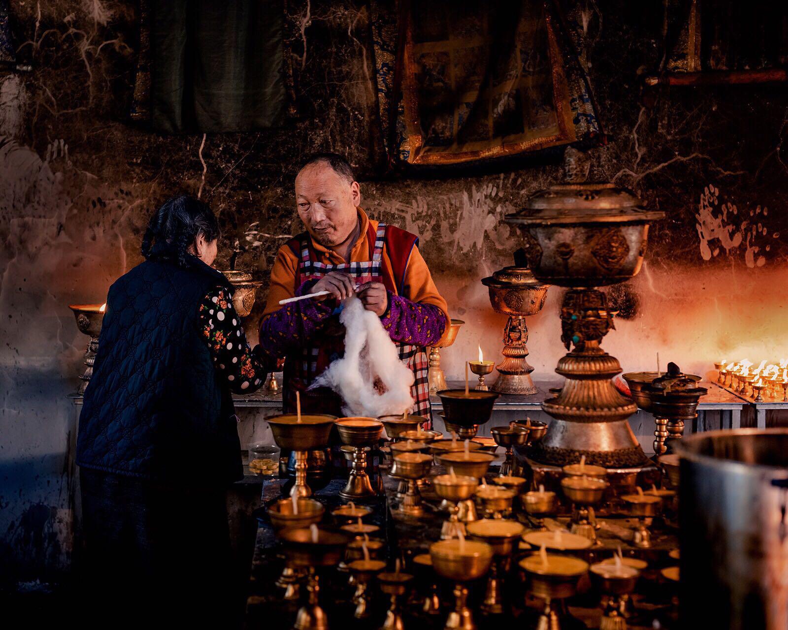 酥油灯-藏传佛教的法器|酥油灯|法器|藏传佛教_新浪新闻