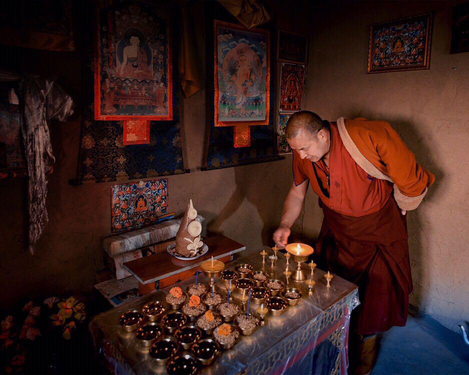 酥油灯-藏传佛教的法器|酥油灯|法器|藏传佛教_新浪新闻