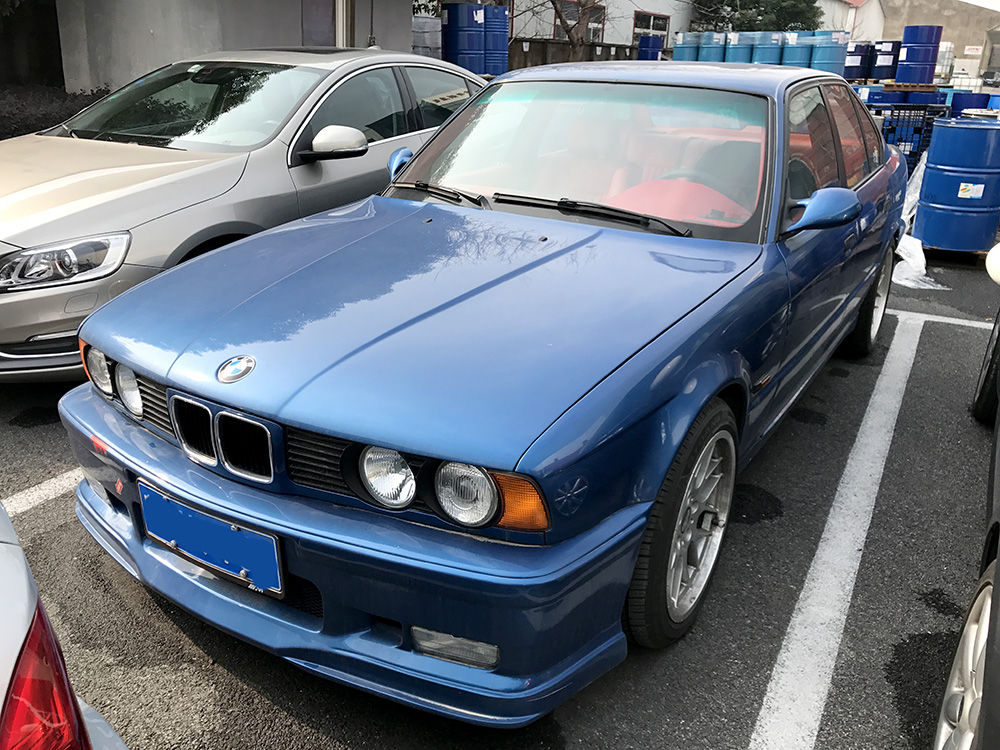 一台板正的E34宝马5系，品牌精神的真传车迷只认E34和E39！-新浪汽车
