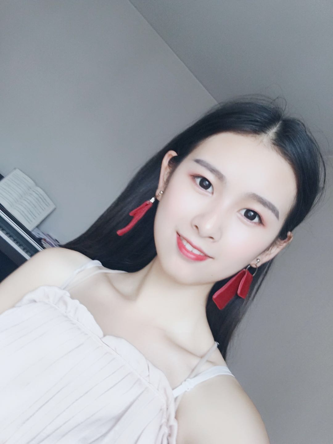 校花美女 西安姑娘河北农业大学身高168体重44kg爱好摄影爱心支教