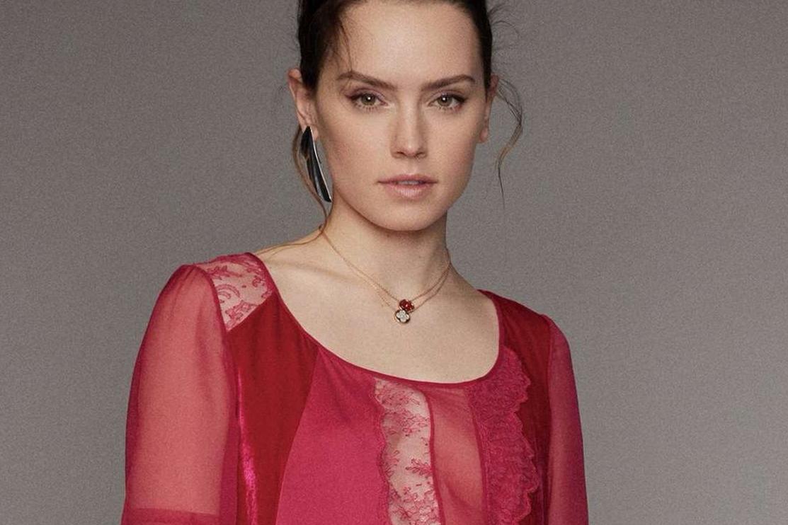 Daisy Ridley最新中国版《Grazia》杂志写真|杂志|中国版|写真_新浪新闻