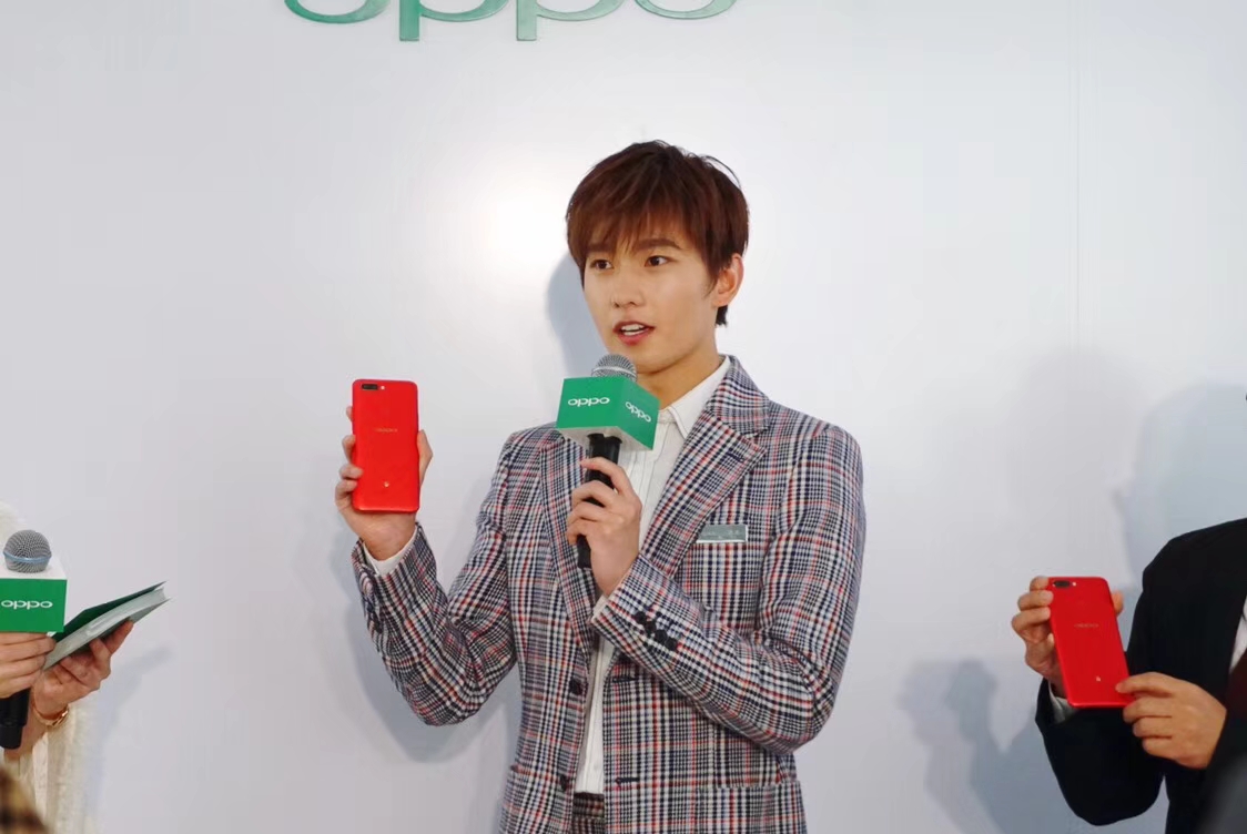 R11s新年版首发上海超级旗舰店，OPPO开启品牌升级新时代|OPPO|上海|旗舰店_新浪新闻