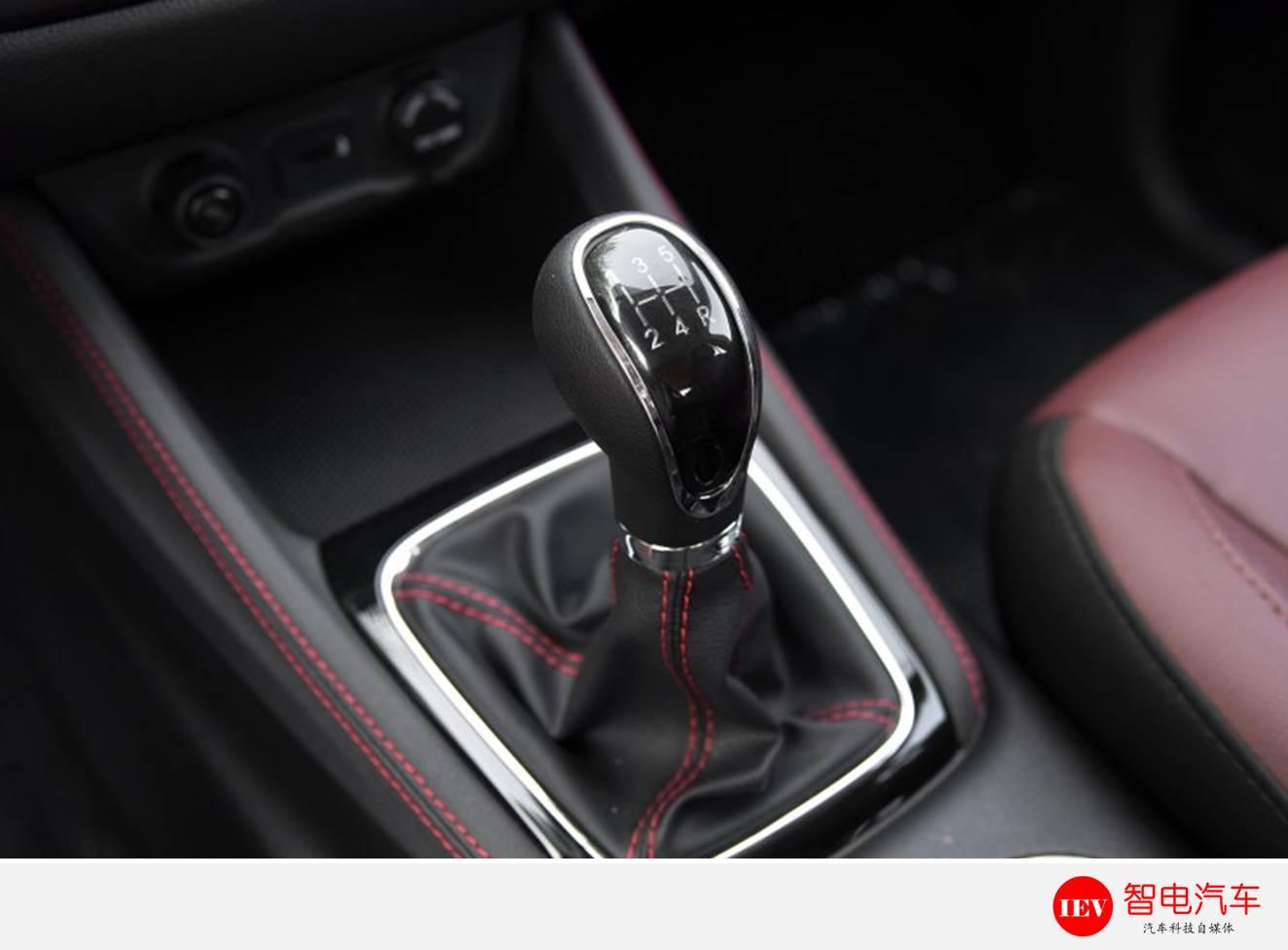 冲进销量TOP4，欧尚A800堪称10万级埃尔法，配爱信6AT-新浪汽车