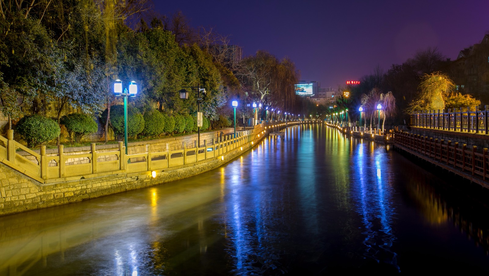济南“一湖一环”亮灯工程——环城公园夜景