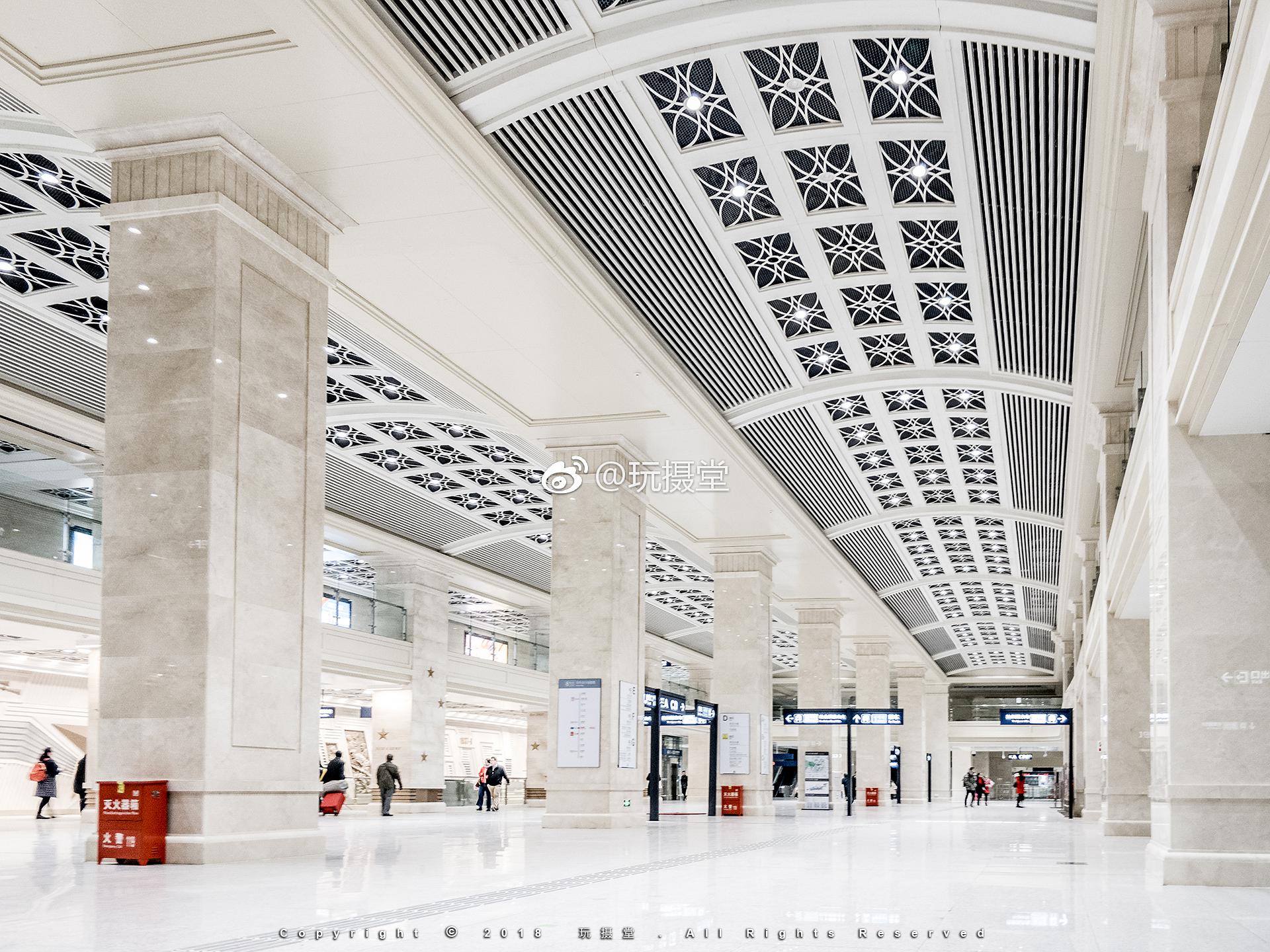 试拍一下，ps里调的5T的dng文件。感觉不错