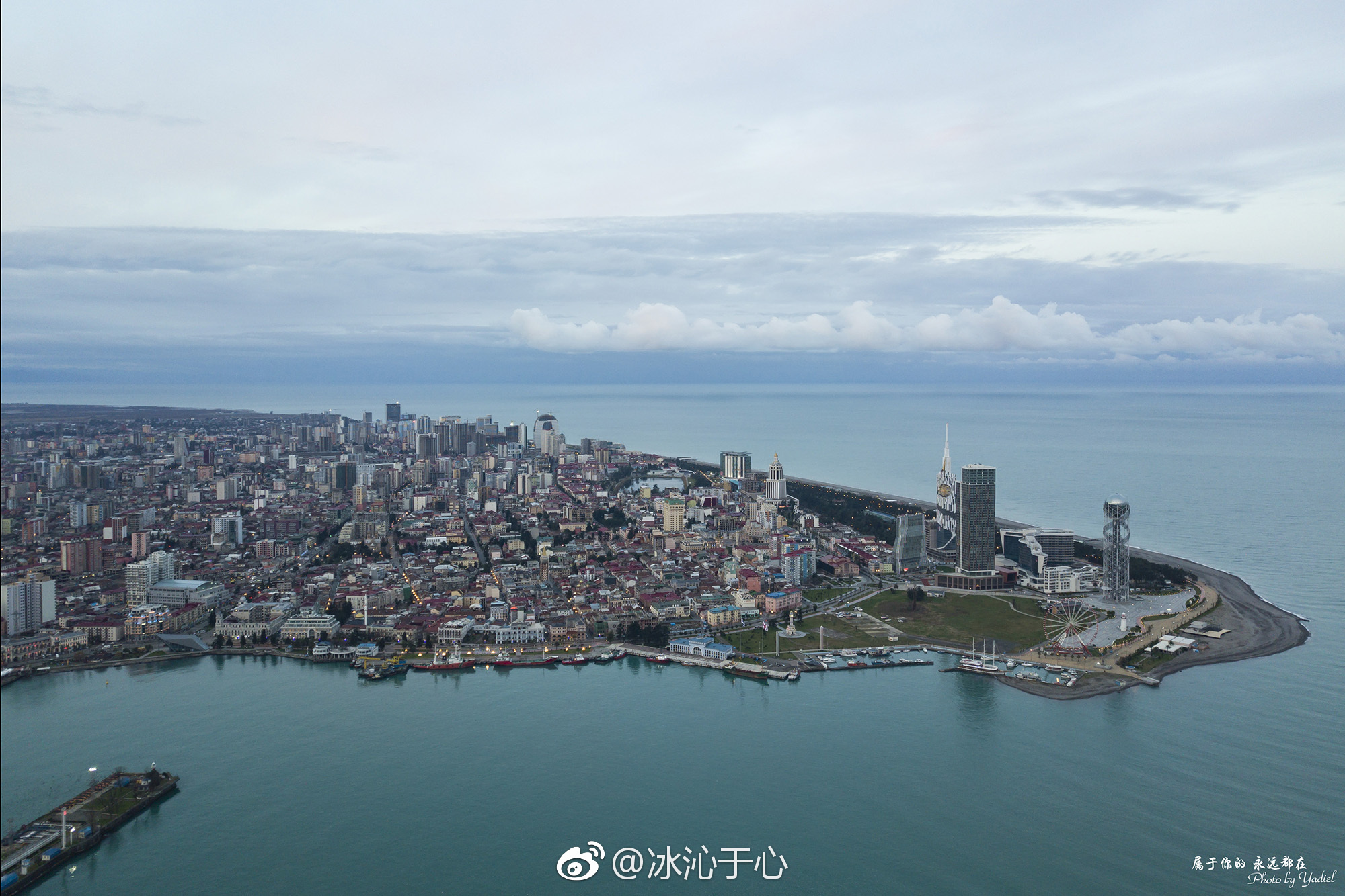 巴统（Batumi）位于格鲁吉亚西南部，坐落在黑海东岸|巴统|格鲁吉亚|共和国_新浪新闻