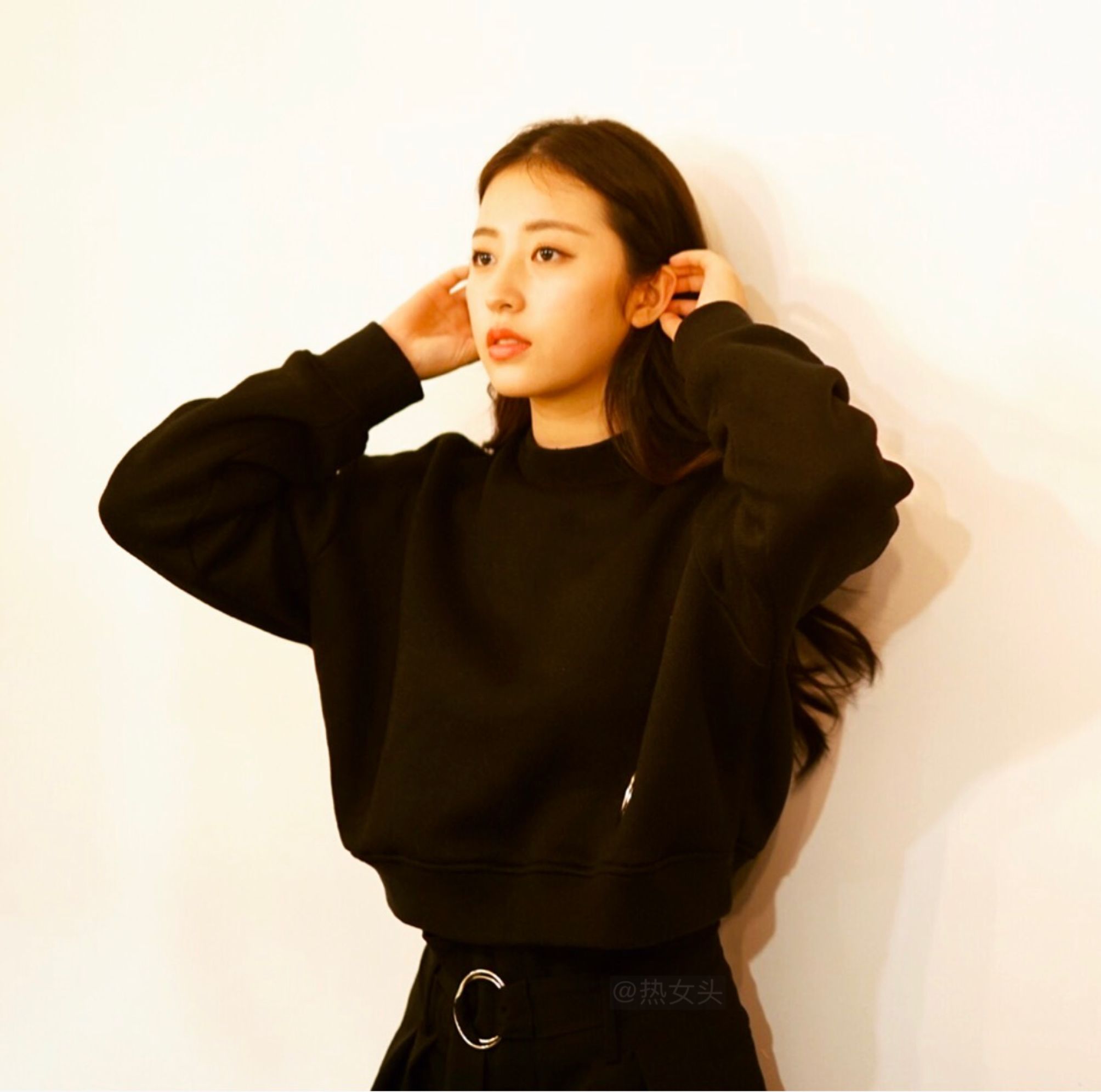 周雨彤 气质自拍 美美哒|周雨彤|气质|逆天_新浪新闻