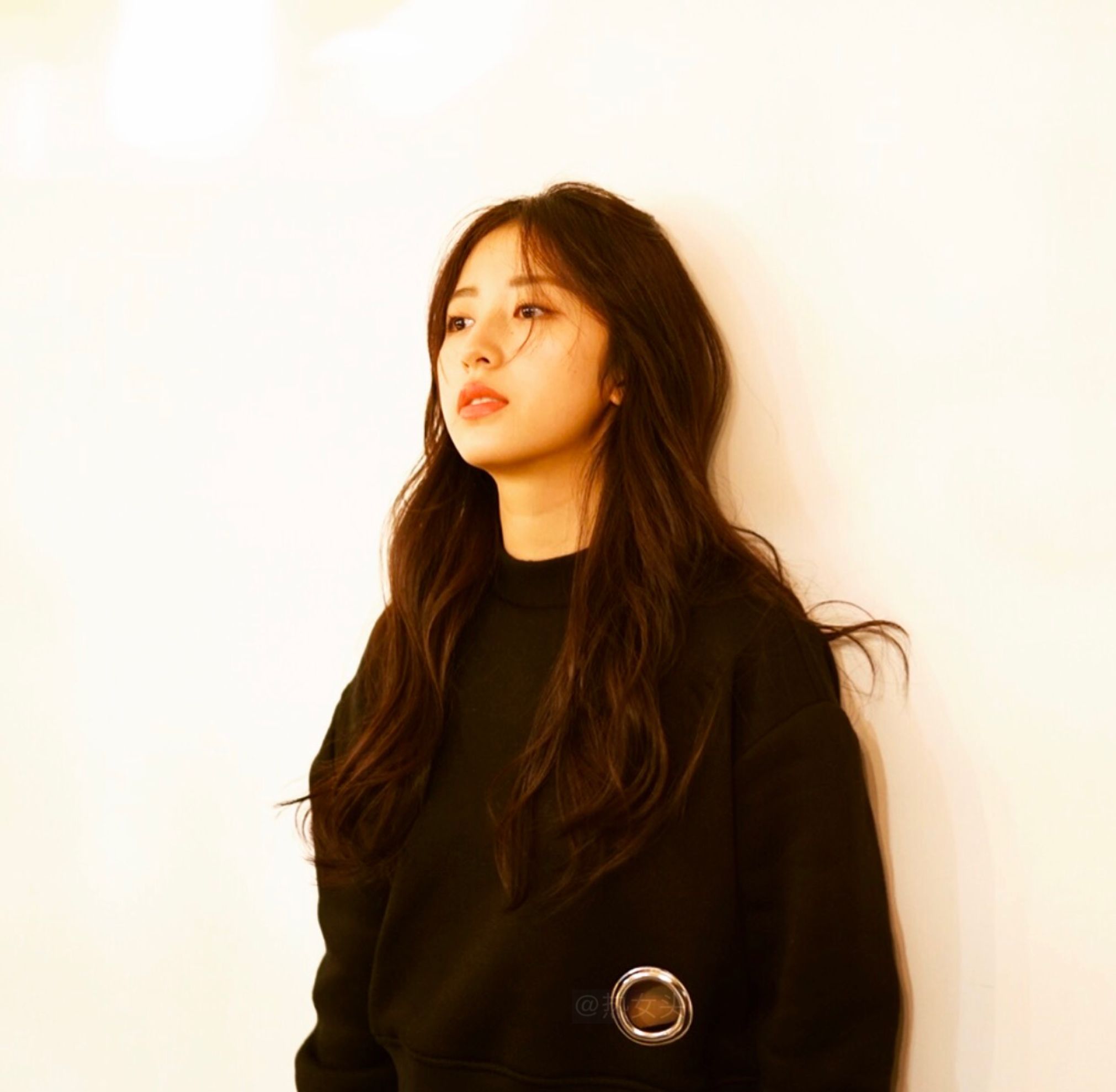 周雨彤 气质自拍 美美哒|周雨彤|气质|逆天_新浪新闻