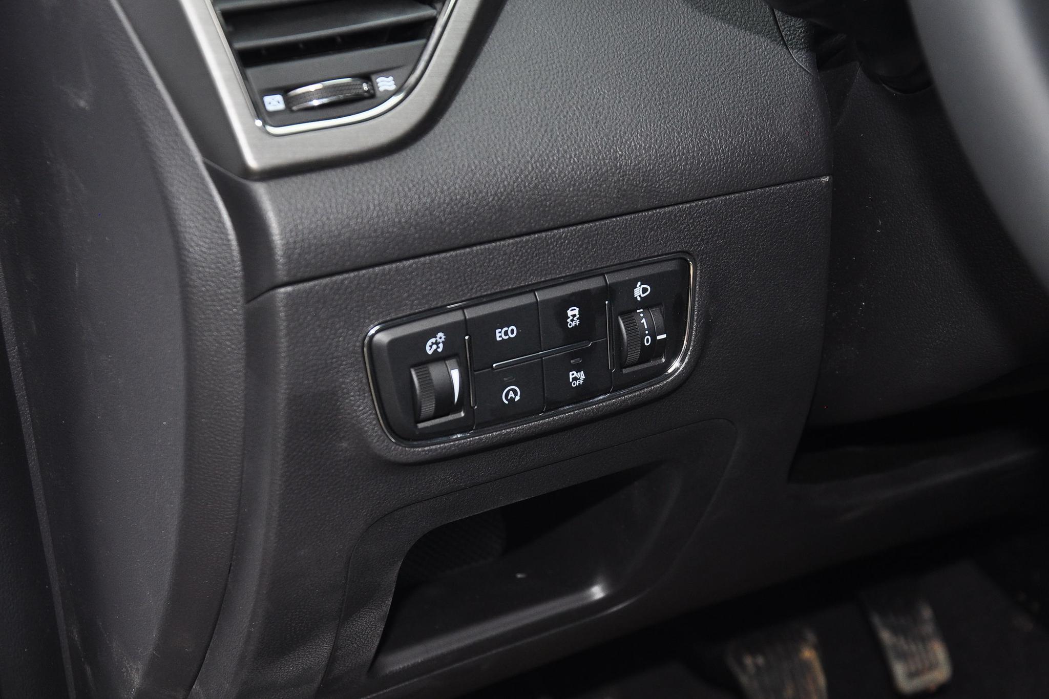 AI小懂帮你选SUV，哈弗H6/长安CS75更强的竟然是它！-新浪汽车