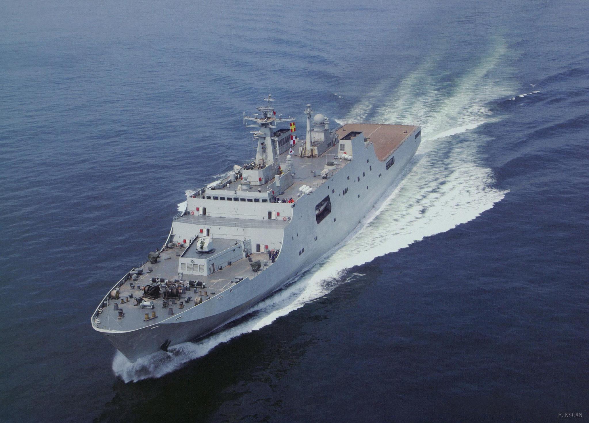 陆军海战队的巨无霸！最新装备拷贝071型船坞登陆舰！|陆军|登陆|海军_新浪新闻