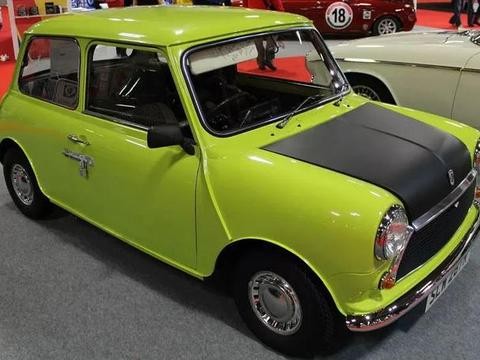 憨豆先生与他的经典MINI-新浪汽车