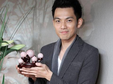 五大影视剧中的霸道总裁高富帅，看看你最想嫁给哪个？|高富帅|总裁|影视剧_新浪新闻