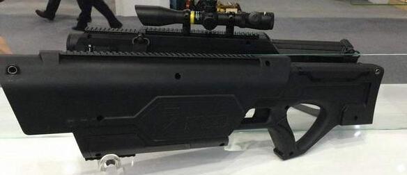 小渔船里射出一道光，美军飞机立刻失控，中国武器扬名世界