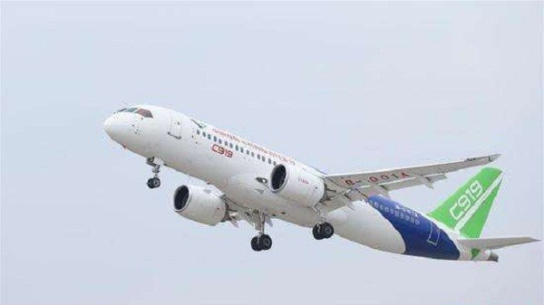 中国首部民用大涵道涡扇发动机CJ1000A验证机下线