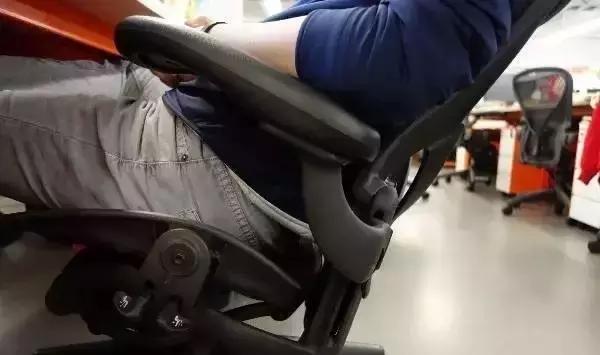 关于办公室升降椅爆炸事件，兰州人勿慌，这是可以避免的