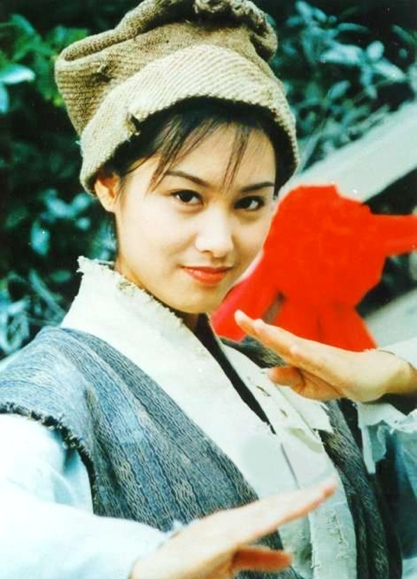 朱茵清纯旧照|朱茵|蓉儿|感情_新浪新闻