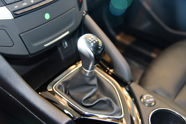 东风风神AX7手动车型上市 售8.98-10.68万元 丰富产品线！-新浪汽车