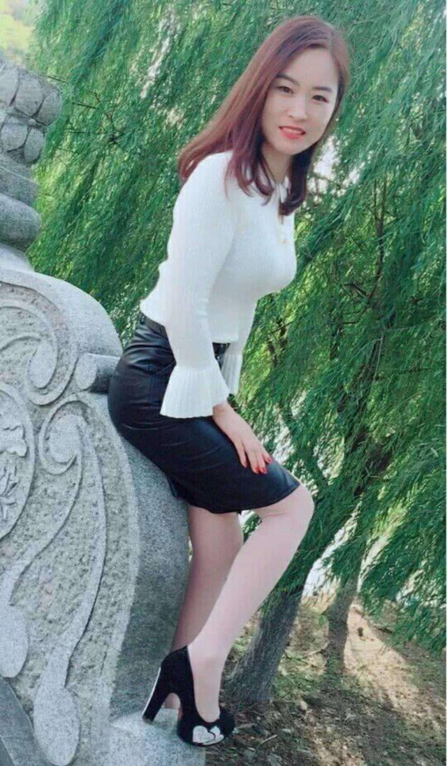 男子网上找乐子，谁想找到的竟然是自己媳妇|男子|乐子|竟然_新浪新闻