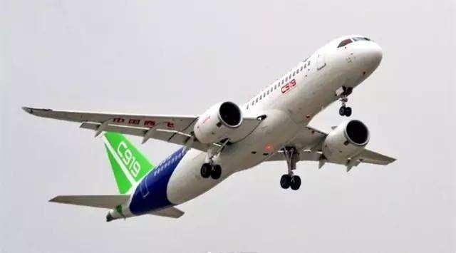 中国首部民用大涵道涡扇发动机CJ1000A验证机下线