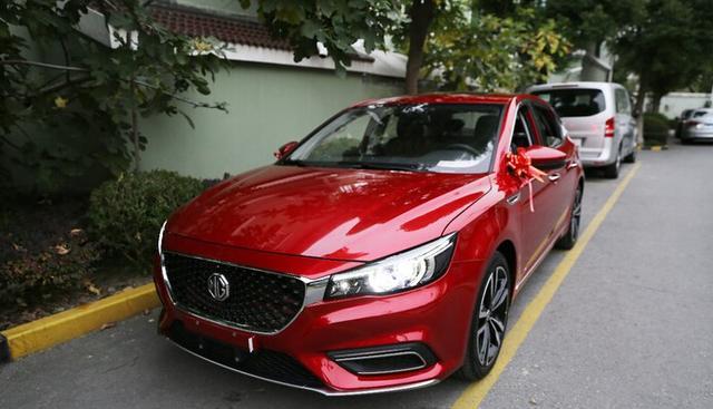 全国首台新MG6 Trophy尊享互联网版提车，国产运动轿跑最新力作-新浪汽车