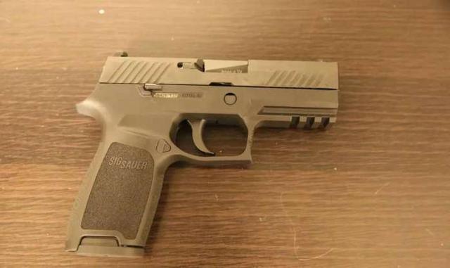 美军第一批XM17手枪替换M9, SIG公司：下一批可能中国制造|手枪|美军|下一批_新浪新闻