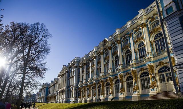 叶卡捷琳娜宫的女主人（俄）|叶卡捷琳娜|花园|彼得一世_新浪新闻